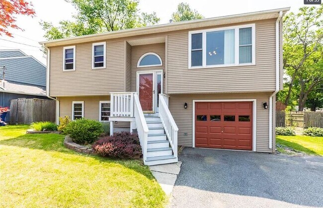 35 Stephanie Ct - 35 Stephanie Ct Warwick RI 02889 | Apartment Finder