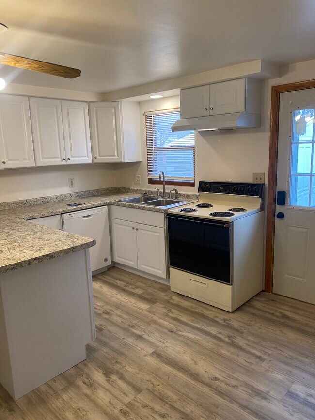 522 Susan St - 522 Susan St Combined Locks WI 54113 | Apartment Finder