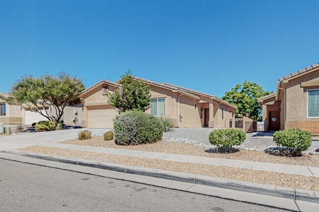 8323 Mock Heather Rd NW - 8323 Mock Heather Rd NW Albuquerque NM 87120 ...