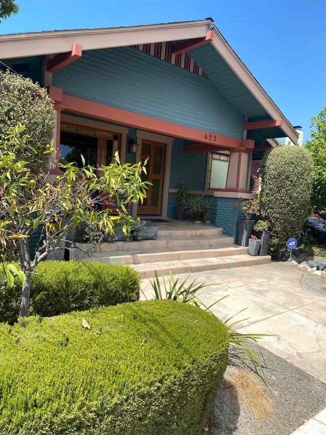 Charming California Bungalow in Historic R... - 423 Molino Ave Long ...