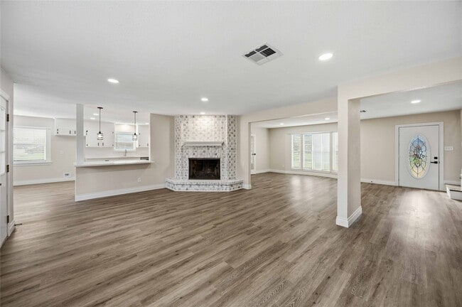 5702 Old Lodge Dr - 5702 Old Lodge Dr Houston TX 77066 | Apartment Finder