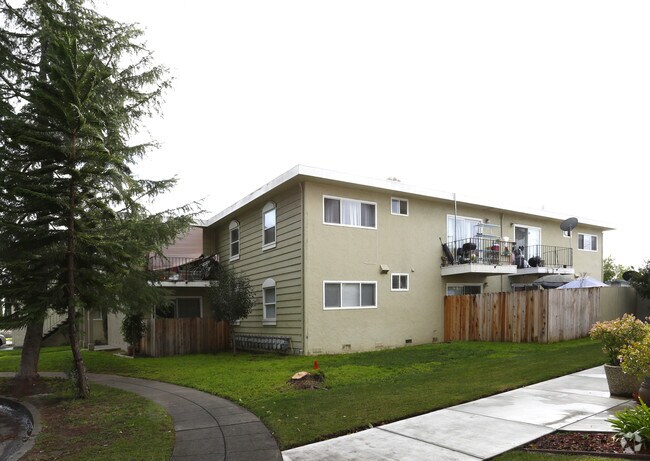 Cape Cod Apartments - 3680-3681 Cape Cod Ct San Jose CA 95117 ...