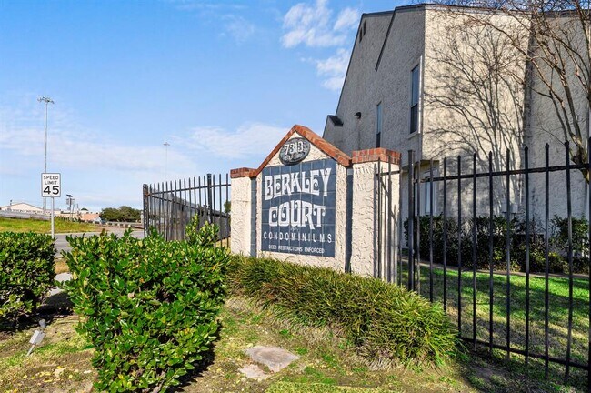 7313 Gulf Fwy - 7313 Gulf Fwy Houston TX 77017 | Apartment Finder