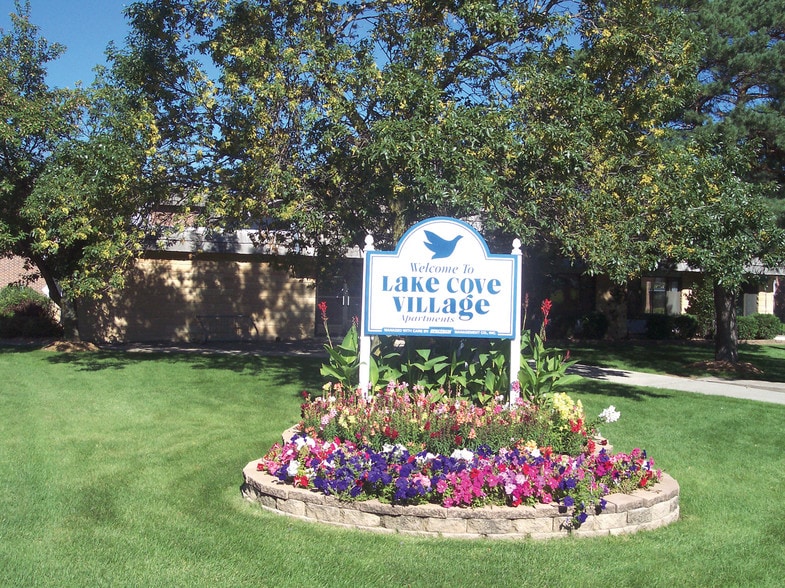 Lake Cove Village - 5335-5365 Audobon Ave Inver Grove Heights MN 55077 ...