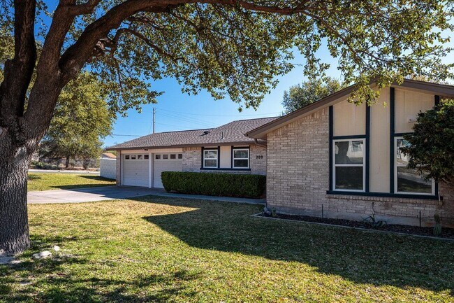 200 Tomahawk Trail - 200 Tomahawk Trail Del Rio TX 78840 | Apartment Finder