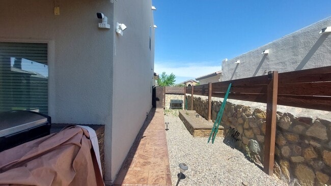 Backyard Oasis!!! Beautiful 4 bedroom 2.5 bathroom 2 story home on ...