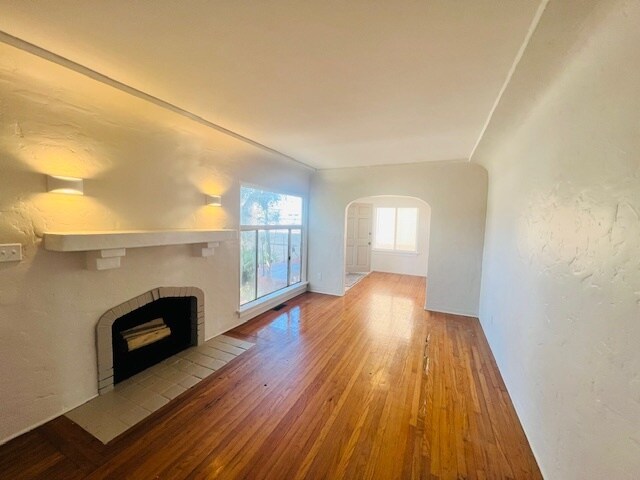 4766 Point Loma Ave - 4766 Point Loma Ave San Diego CA 92107 ...