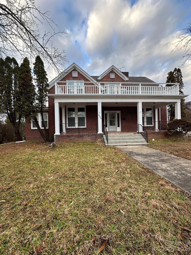 523 Main St - 523 Main St Lenoir NC 28645 | Apartment Finder
