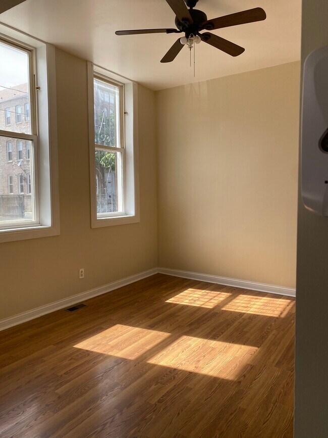 3258 W 23rd St - 3258 W 23rd St Chicago IL 60623 | Apartment Finder