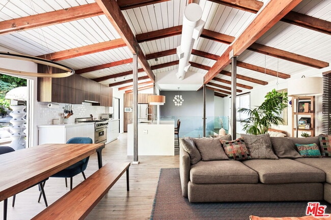 5513 Tuxedo Terrace - 5513 Tuxedo Terrace Los Angeles CA 90068 ...