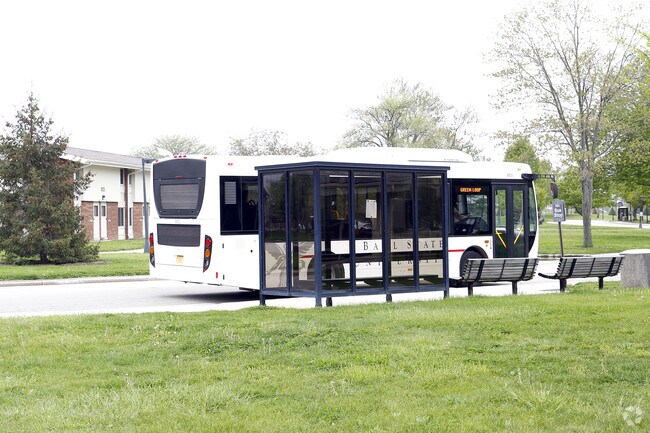 Ball State University Apartments - 3460 N Tillotson Ave Muncie IN 47304 ...