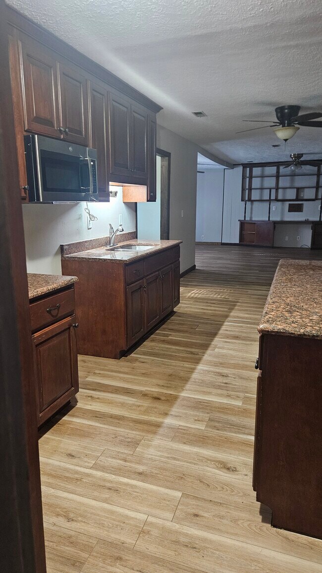 405 Cherokee St - 405 Cherokee St Pembroke NC 28372 | Apartment Finder