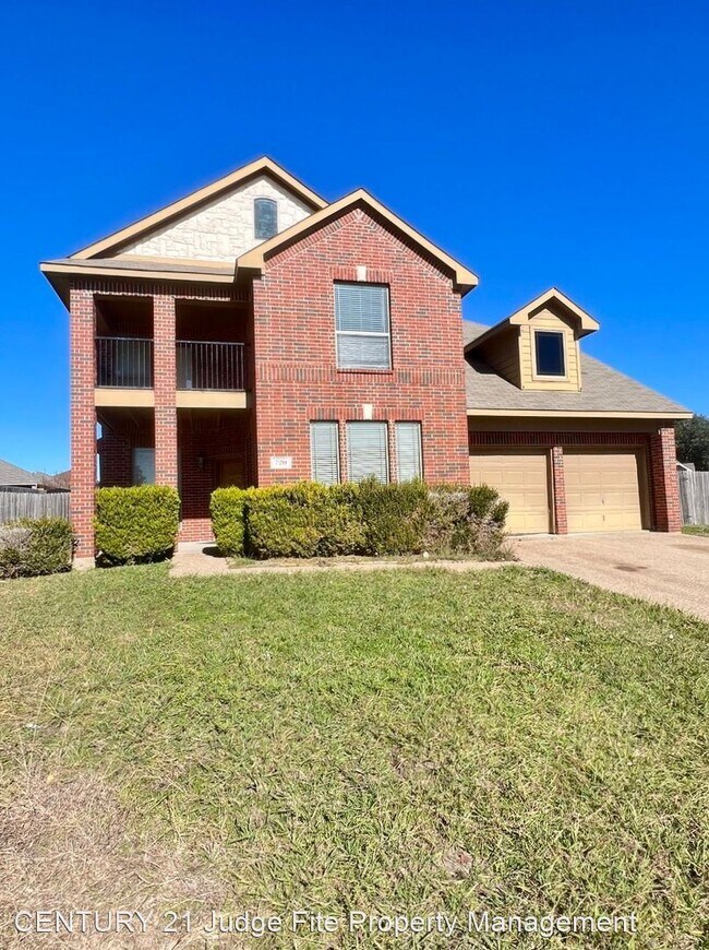 5 br, 3 bath House - 720 Newberry Court - 720 Newberry Ct DeSoto TX ...