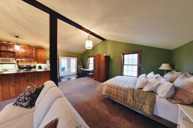 79 Gibson St - 79 Gibson St Canandaigua NY 14424 | Apartment Finder