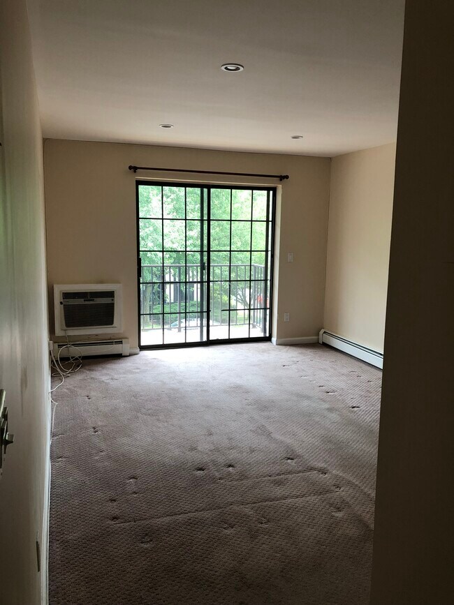 130 Devon Loop - 130 Devon Loop Staten Island NY 10314 | Apartment Finder