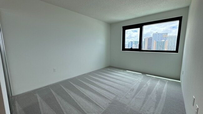 Epitome of modern urban living in the vibrant heart of Kaka'ako 2 Bed 2 ...