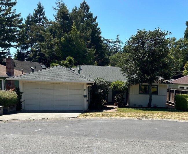 Wonderful 3/2 Home on Cue-De-Sac in Kensin... - 11 Arlington Ln ...