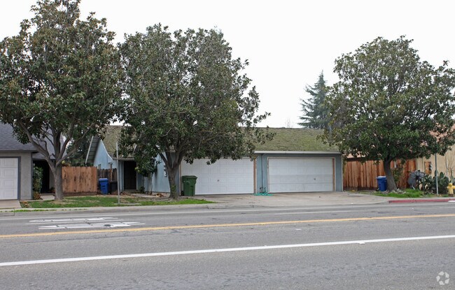2060-2070 Fulkerth Rd - 2060-2070 Fulkerth Rd Turlock CA 95380 ...