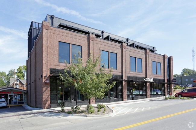 Skye Flats - 5018 Underwood Ave Omaha NE 68132 | Apartment Finder