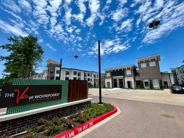 The Vic at Woodforest - 1800 Central Pine St Montgomery TX 77316 ...