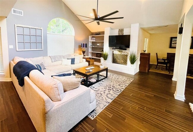 13836 Paradise Valley Dr - 13836 Paradise Valley Dr Houston TX 77069 ...