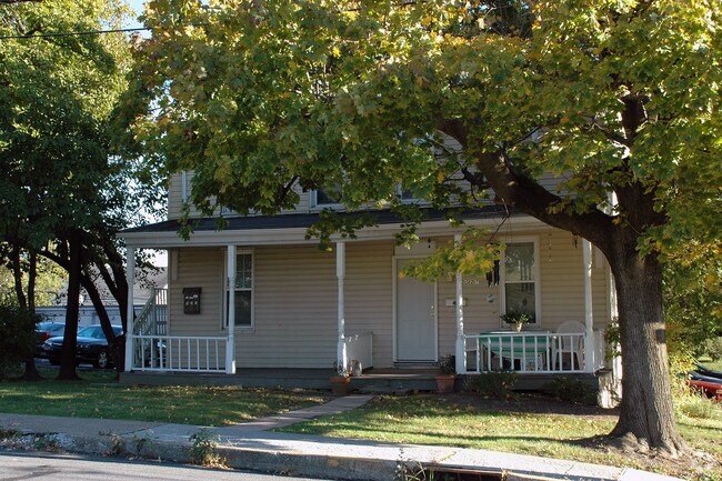 2527 - 2529 Herr St - 2527-2529 Herr St Penbrook PA 17103 | Apartment ...