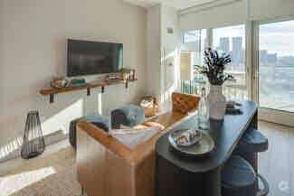 365 N Halsted St - 365 N Halsted St Chicago IL 60654 | Apartment Finder