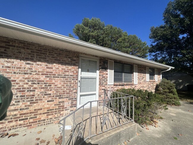 601-607 Meadowmere St - 601-607 Meadowmere St Webb City MO 64870 ...