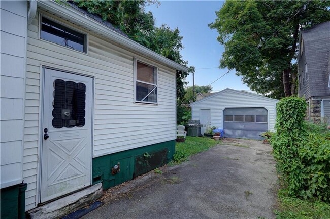 284 Benton St - 284 Benton St Rochester NY 14620 | Apartment Finder