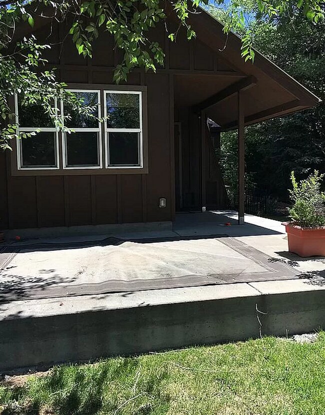 Two Bedroom House Off E 32nd Street - 3243 E 5th Ave Durango CO 81301 ...
