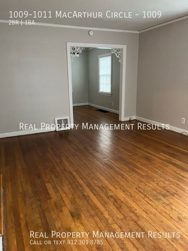 1009-1011 MacArthur Circle-1009 - 1009 1011-1011 MacArthur Cir ...