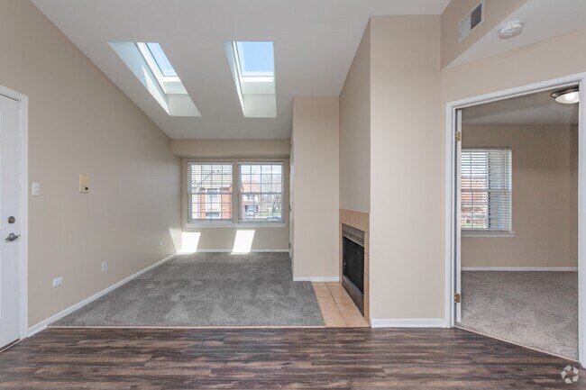 Autumn Run Apartments - 1627 Country Lakes Dr Naperville IL 60563 ...