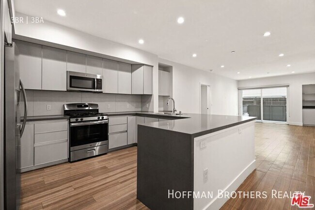 1515 Colby Ave Los Angeles, CA 90025 - 1513 Colby Ave Los Angeles CA ...