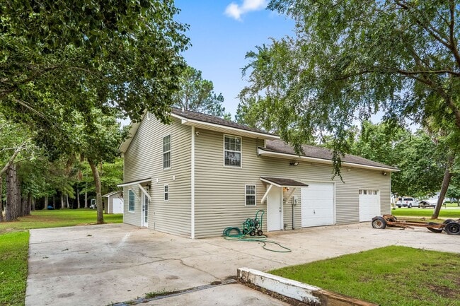 Charming Conway Loft Home – Quiet Country Living! - 309 Sioux Swamp Dr ...