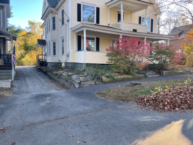 2 Holly St - 2 Holly St Concord NH 03301 | Apartment Finder