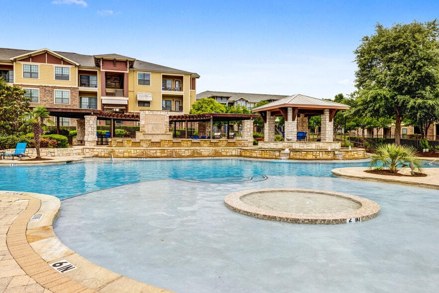 The Oaks at Techridge - 14000 The Lakes Blvd Pflugerville TX 78660 ...