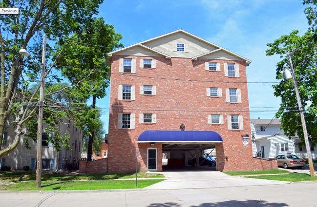 108 W Locust - 108 W Locust St Normal IL 61761 | Apartment Finder