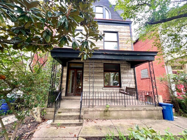 5735 Howe St - 5735 Howe St Pittsburgh PA 15232 | Apartment Finder