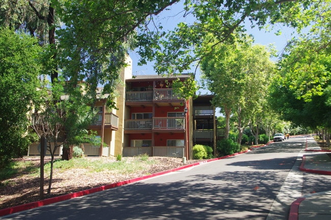 Hurst Highland Village - Hayward, CA | Apartment Finder