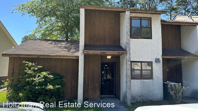 3 br, 2 bath House - 901 Brett Drive E - 901 Brett Dr Hinesville GA ...