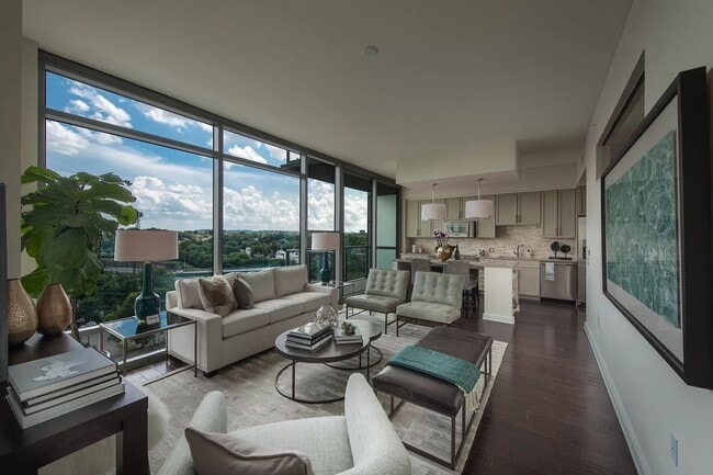 2 Bed, 2 Bath Luxury High-rise Condo w/ Pa... - 1212 Laurel St ...