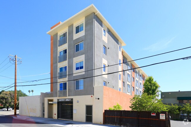 Humboldt Apartments - 670 7th St Santa Rosa CA 95404 | Apartment Finder