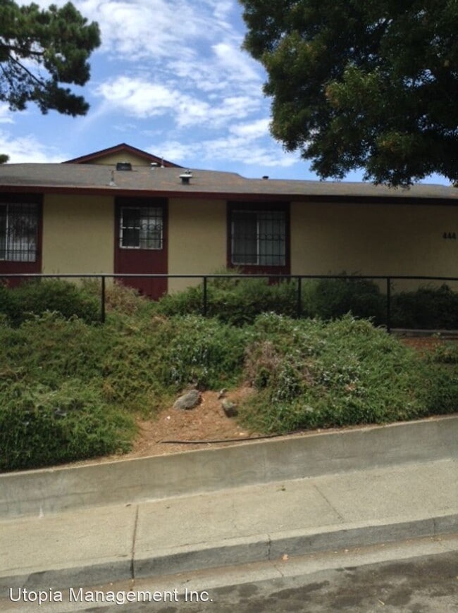 2 br, 1.5 bath House - 444 Corcoran Ave #2 - 444 Corcoran Ave Vallejo ...