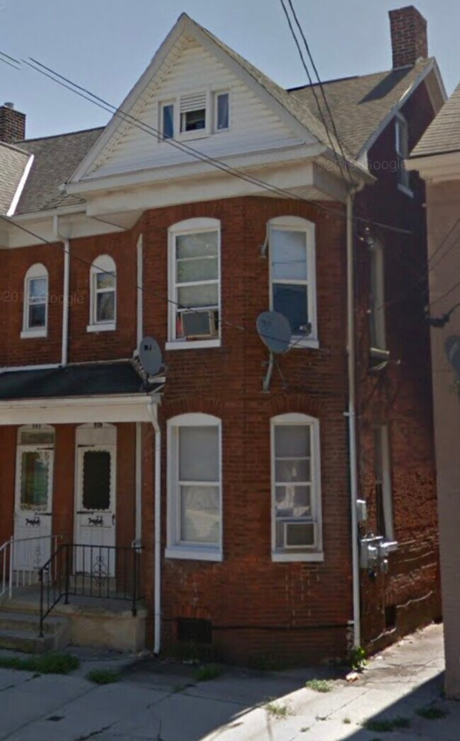 579 Broadway - 579 Broadway Hanover PA 17331 | Apartment Finder