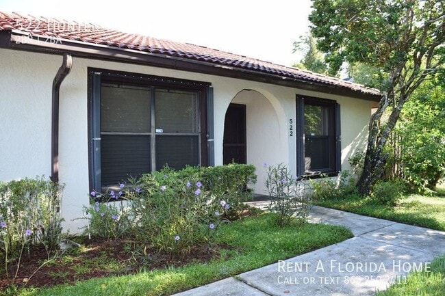 Beautiful Spanish-Style Condo with Terraco... - 522 Hunter Cir ...