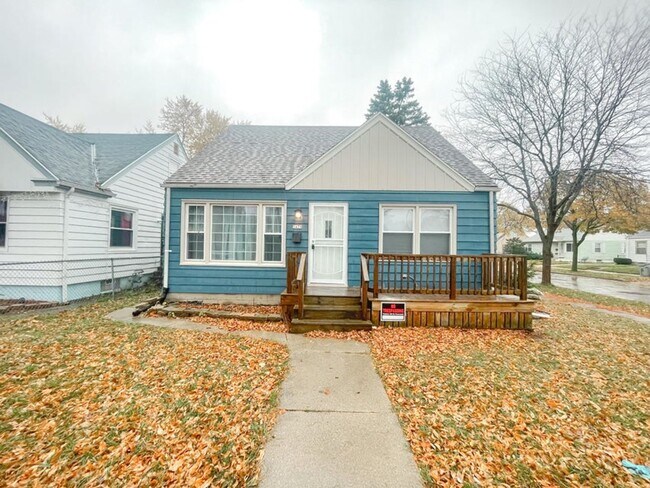 3 Bedroom Single Family House - 5479 N 56th St Milwaukee WI 53218 ...