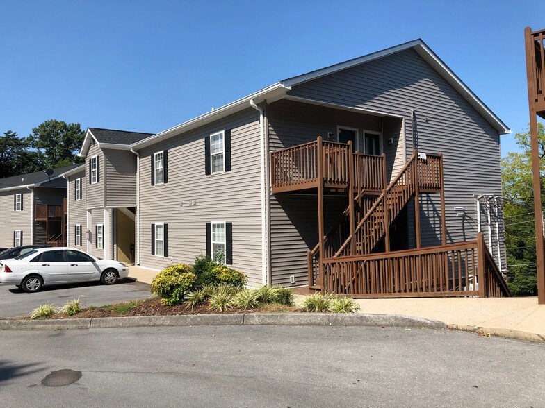 College Heights - 1425 College Heights Rd Johnson City TN 37604 ...