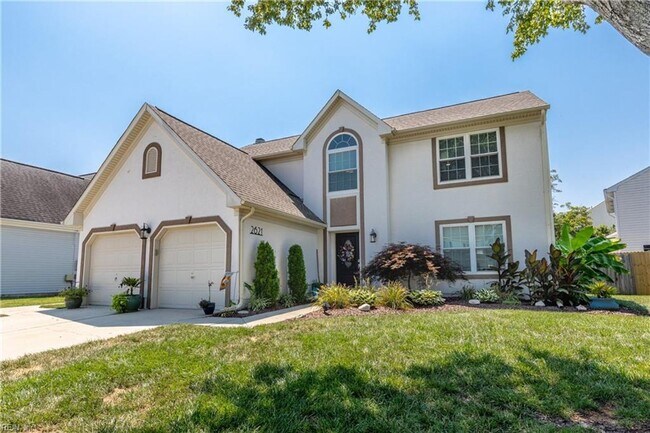 Nestled in the sought-after Courthouse Est... - 2621 Loudoun St ...