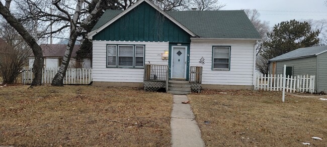 6620 W Silver Spring Dr - 6620 W Silver Spring Dr Milwaukee WI 53218 ...