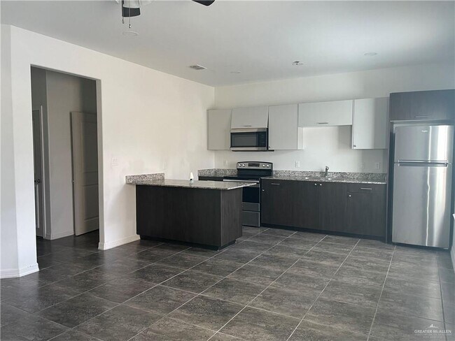 300 Sylvia Handy Dr - 300 Sylvia Handy Dr Elsa TX 78543 | Apartment Finder